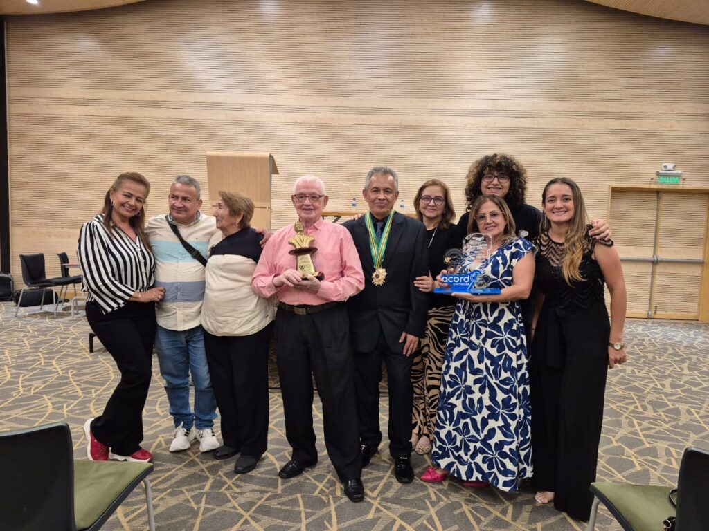 Presidente de AIPS AMERICA celebró 50 años de ejercicio periodistico - AIPS América